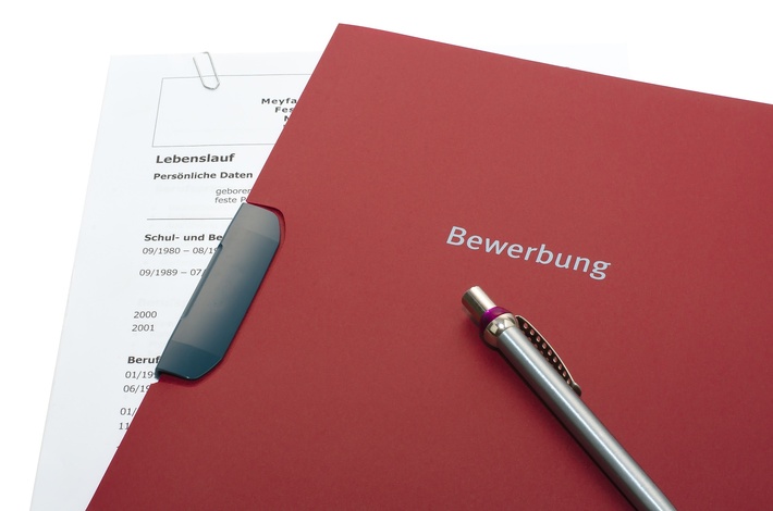 Alle wichtigen Tipps für eine professionelle Bewerbungsmappe - Ostjob.ch